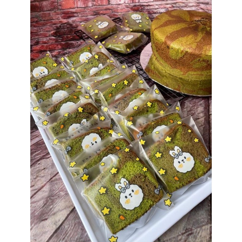 Jual bolu chiffon cake pandan coklat slice /potonganisi3pcs | Shopee ...