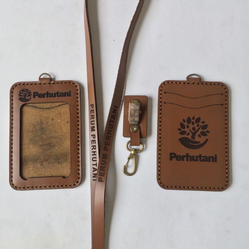 Jual ID CARD KULIT HOLDER / ID CARD LEATHER NAME TAG / CARD NAME TAG ...