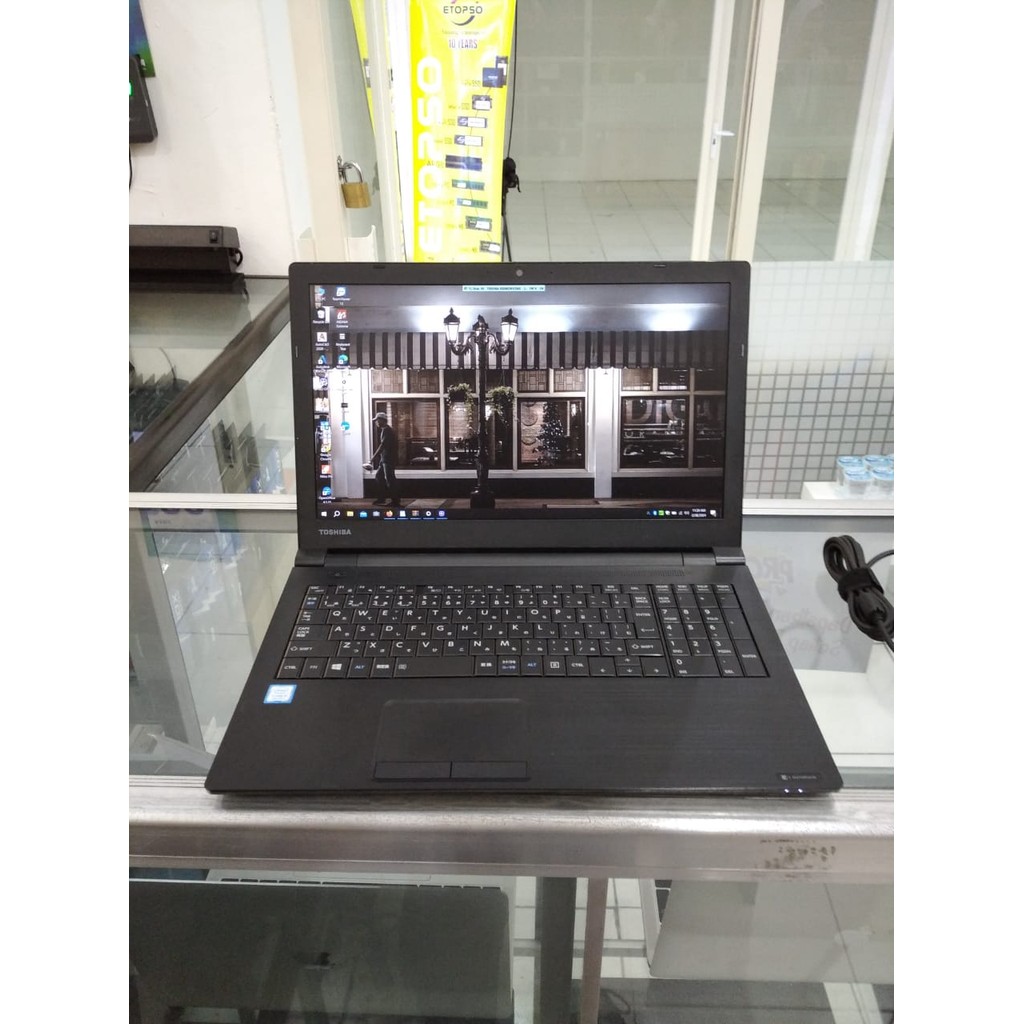 Jual TOSHIBA B55 ssd 256Gb core i5 Gen7 Ram 8Gb 15.6 inch | Shopee ...