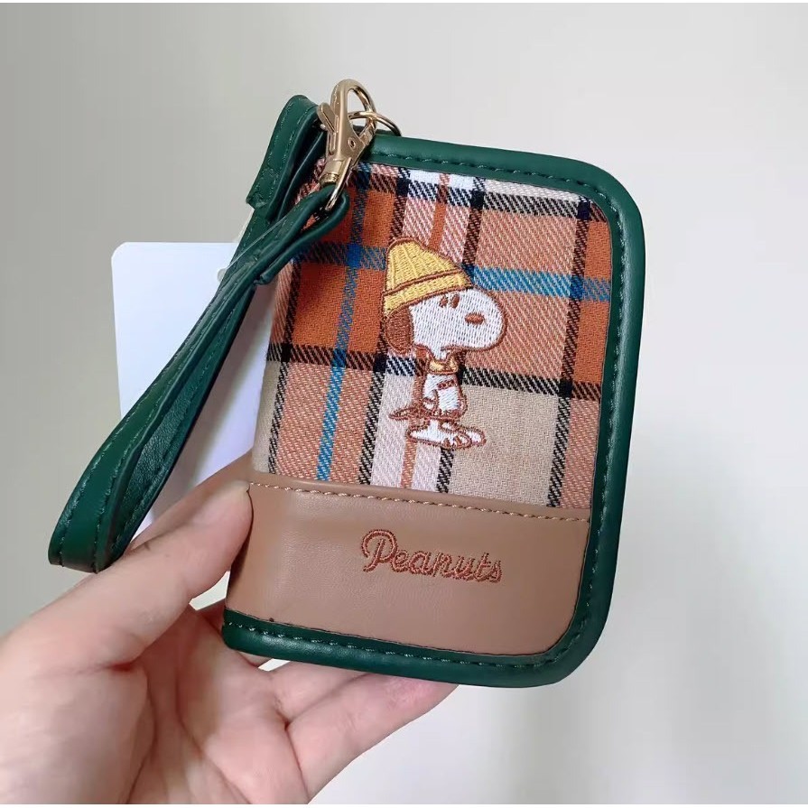 Jual Snoopy Multi Card Holders| Dompet kartu snoopy | Shopee Indonesia
