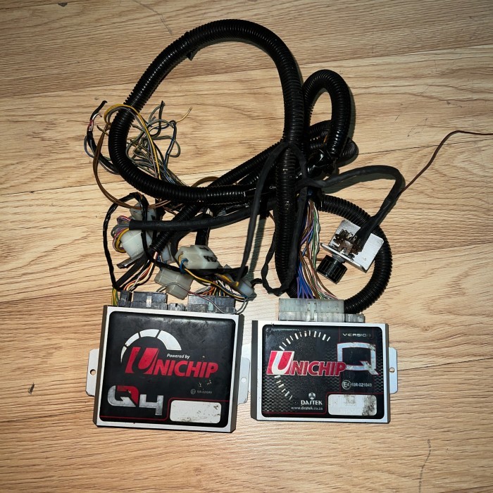 Jual Dastek unichip Q4 Idrive bensin lengkap | Shopee Indonesia