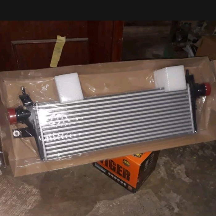 Jual INTERCOOLER RADIATOR INNOVA REBORN NEW Trivindo berkuaalitas ...