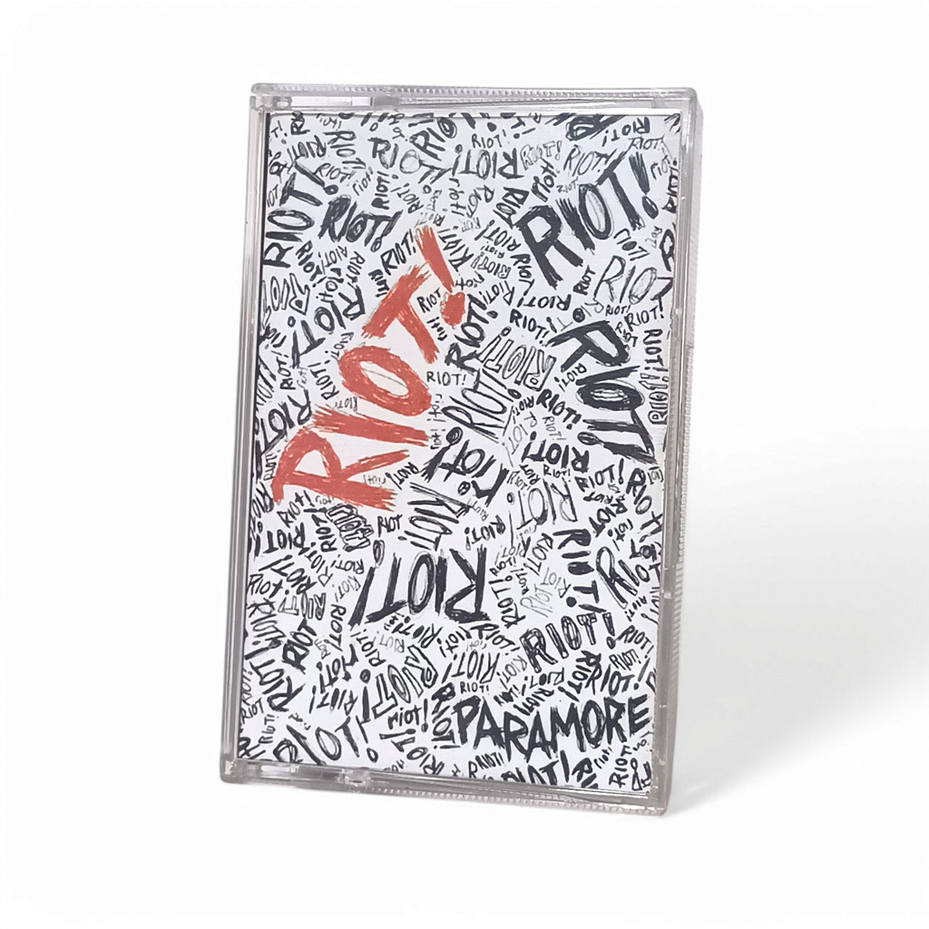 Jual kaset tape Paramore Riot replika | Shopee Indonesia
