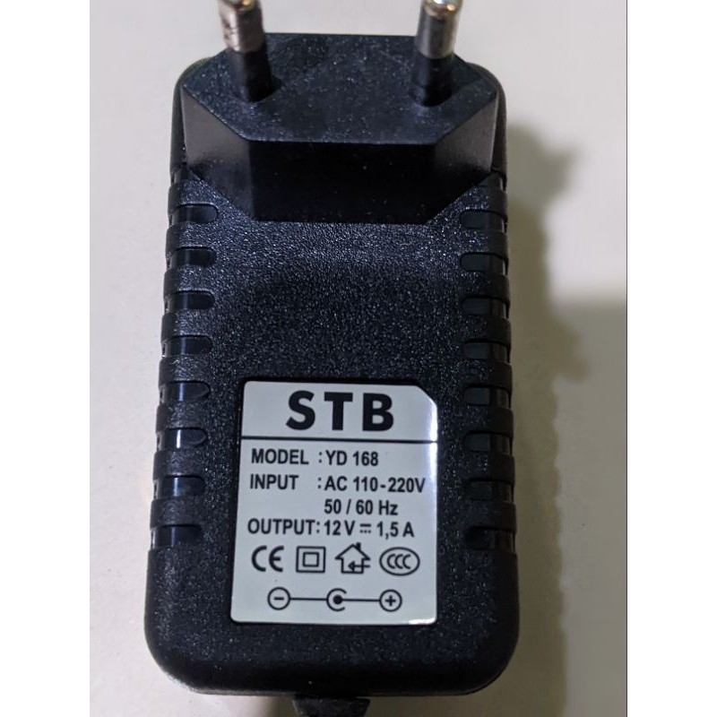 Jual AC Adaptor 12V = 1.5A model Switching ukuran jack 5,5 x 2,5 mm ...
