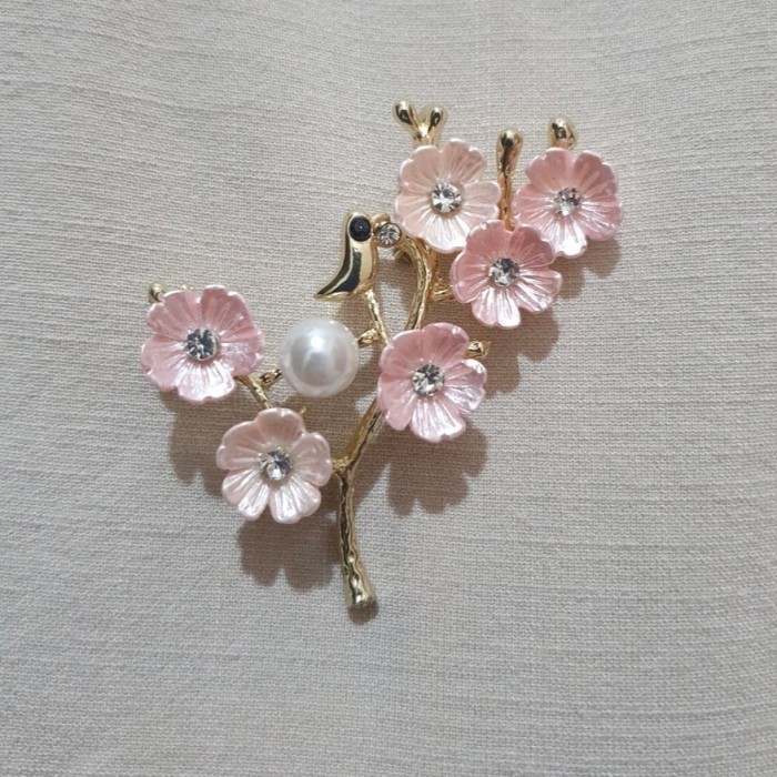Jual Bros Bunga Aksen Mutiara dan Burung Flower Cute Little Bird ...