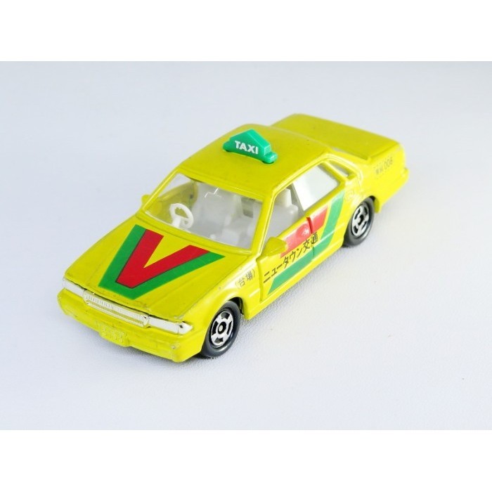 Jual RR07 Tomica loose #13 Nissan Cedric 4 Door Taxi - kuning China ...