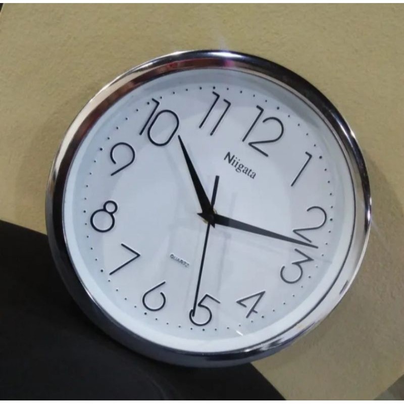 Jual Jam Dinding Merk Nobel Mesin Bagus Angka Timbul Free Batrai ...