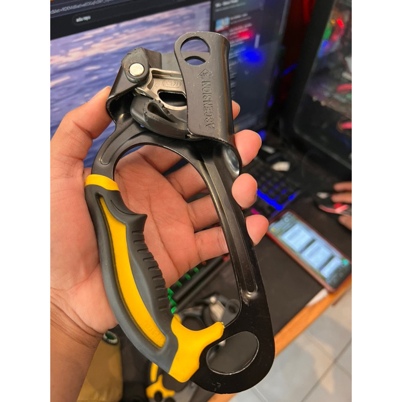 Jual Petzl ascender ascension left original safety rescue rope acces ...