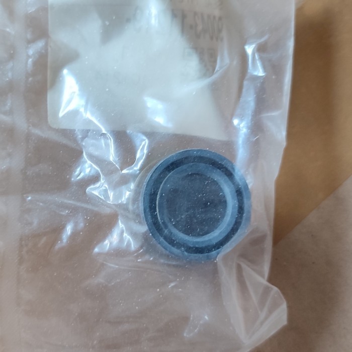 Jual New Oli Seal Cover transmisi persneling Daihatsu Taruna original ...