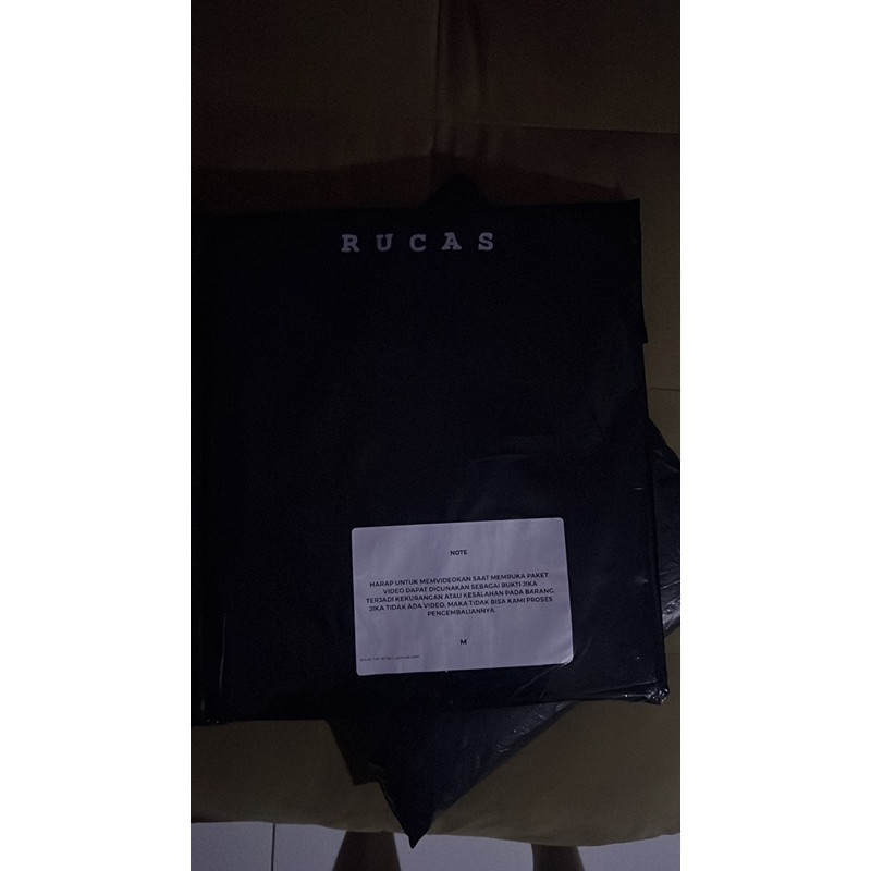 Jual rucas initial black | Shopee Indonesia