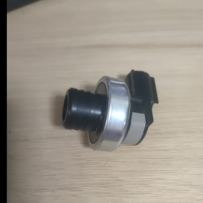Jual switch sensor vacum booster rem innova inova reborn ORI | Shopee ...