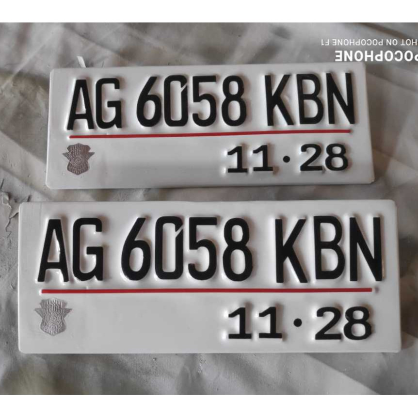 Jual plat nomor motor putih custom font terbaru model baut tanam / plat ...