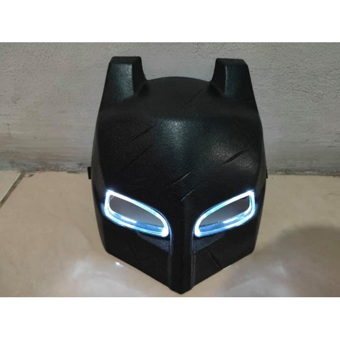 Jual NIRMAL Topeng Batman dengan Lampu LED - Batman Mask | Shopee Indonesia
