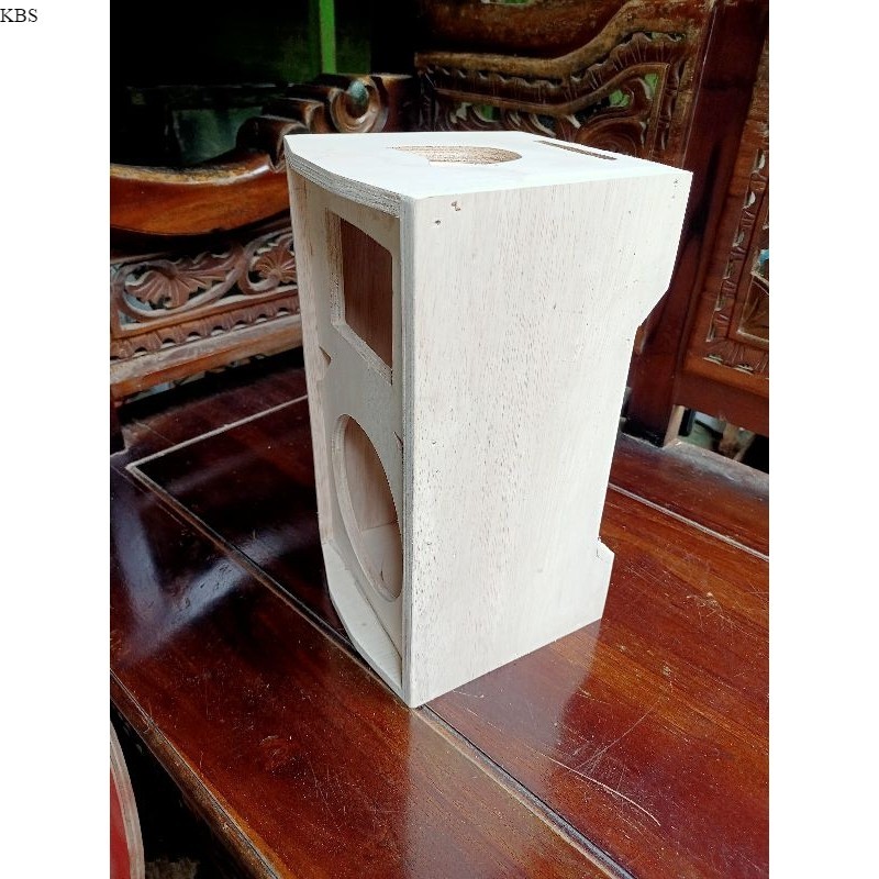 Jual BOX speaker line array 5"+ lubang tuwiter AX 65 bahan 9mm mulus ...