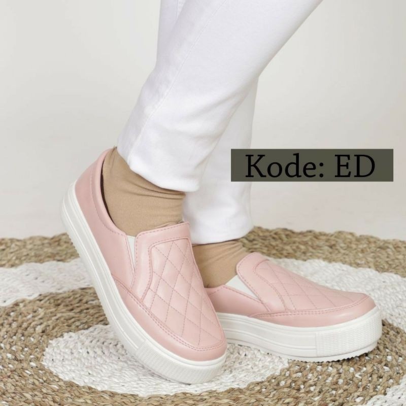 Jual Sepatu Wanita Terbaru ORIGINAL Slip ON Berkualitas Terkini Elmaira ...