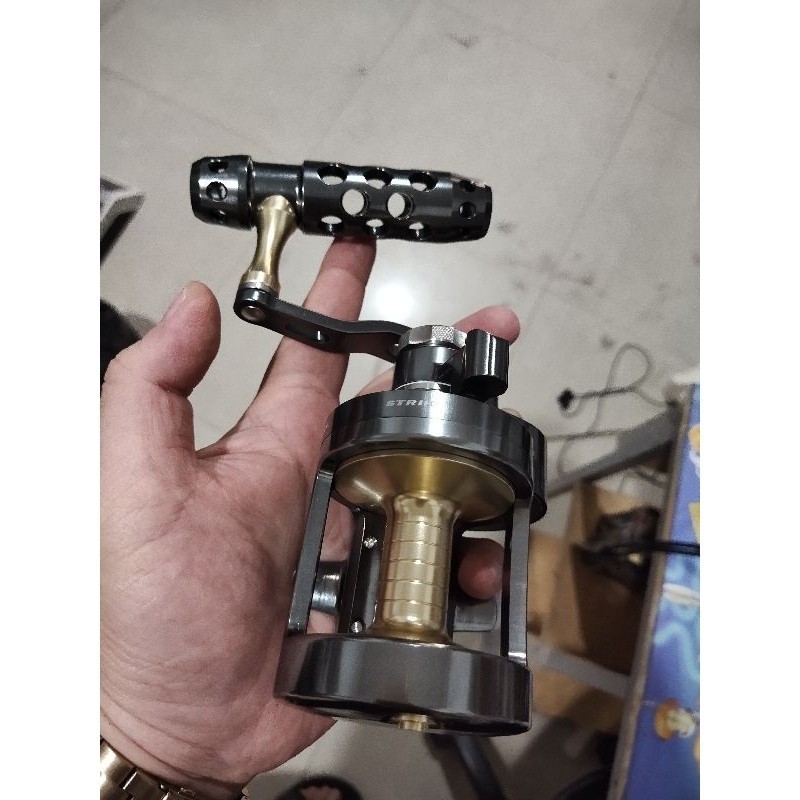 Jual reel daido overhead jig king gold 200 300 400 left jigking type HS ...