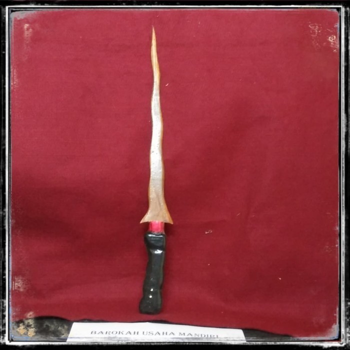Jual mainan pedang kayu ( wooden keris sword ) keris kayu | Shopee ...