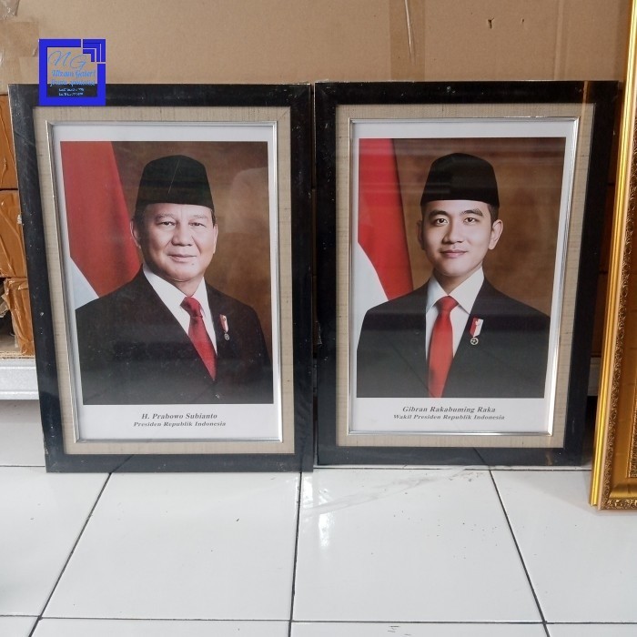 Jual foto presiden dan wakil presiden 25x35cm - Hitam, tanpa garuda | Shopee Indonesia