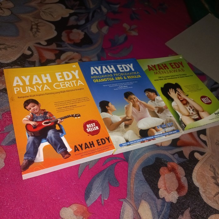 Jual Buku Ayah Edy Menjawab punya cerita dan menjawab problematika 3 ...