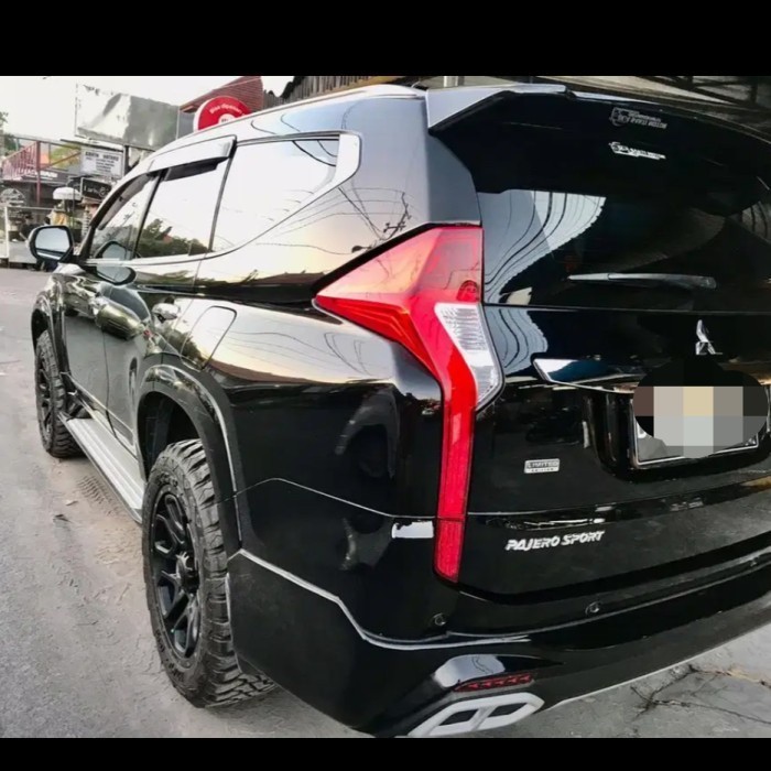 Jual Bodykit Mitsubishi Pajero rx mode Body kitt mitsubishi pajero ...