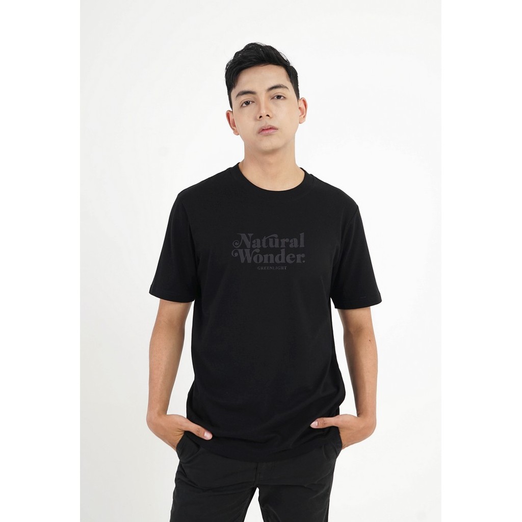 Jual Greenlight Kaos Pria Lengan Pendek Regular Fit Katun Avoir OL-G221124 | Shopee Indonesia