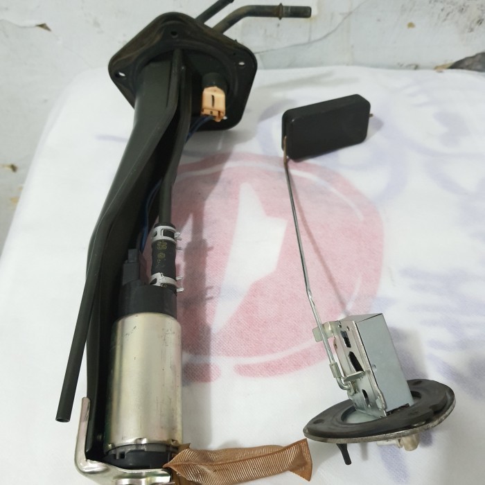 Jual Fuel Pump Assy Futura Injeksi Atau T120ss Injeksi original ...