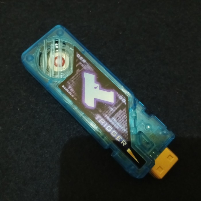 Jual Dx trigger gaia memory bandai kamen rider double w | Shopee Indonesia