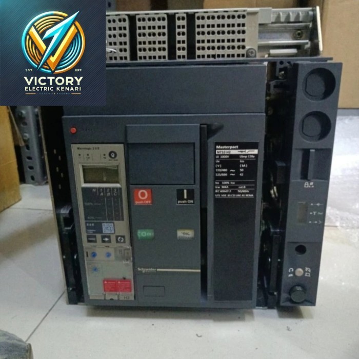 Jual ACB NT12H2 4P 1250A KOMPLIT MOTORIZED ORIGINAL SCHNEIDER ACB: Air ...