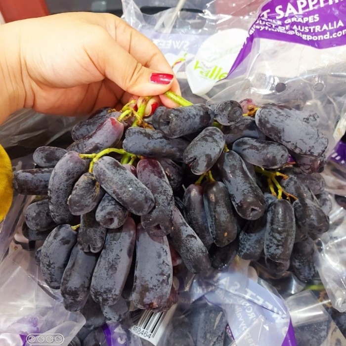Jual Anggur Jari/Moondrop/sapphire Premium dan Fresh - Manis, Renyah ...