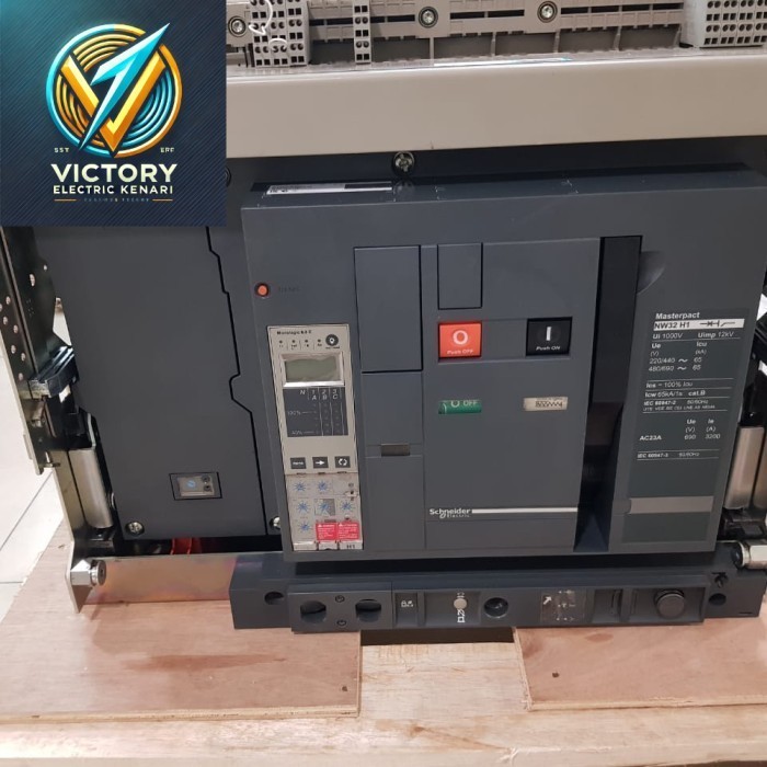 Jual acb NW 4p DO 3200a nw32h14d2eh komplit Air Circuit Breaker (ACB ...