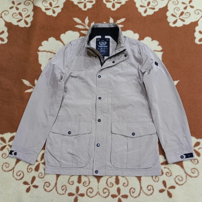 Jual Jaket TERRA NOVA Size L ( P : 74cm x L : 55cm ) | Shopee Indonesia
