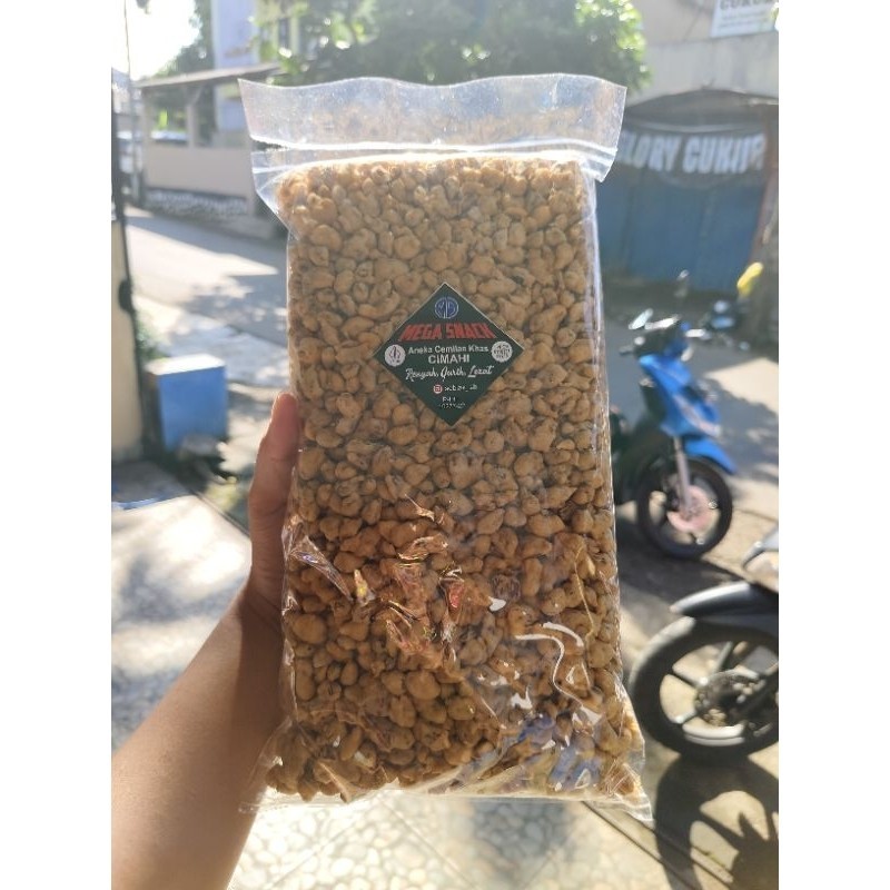 Jual Kacang Bandung enak gurih renyah 1 KG MEGA SNACK COD | Shopee ...