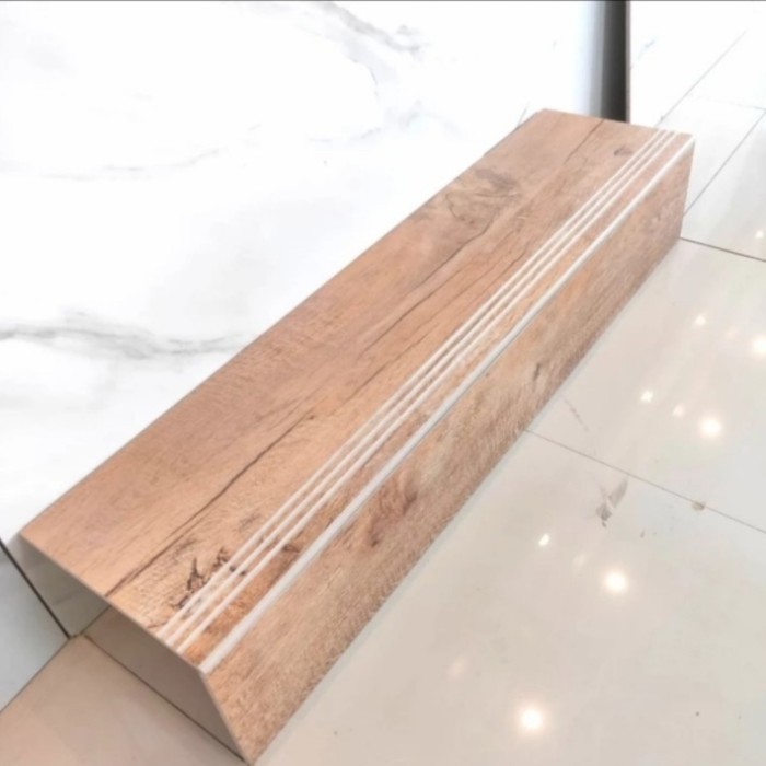 Jual granit keramik tangga motif kayu maple 30x80 30x120 ukuran riques ...