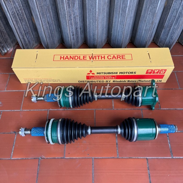 Jual CV Joint Drive Shaft As Roda Depan Triton Pajero Kanan Kiri 1set | Shopee Indonesia