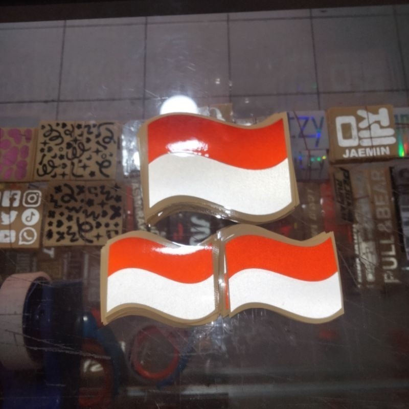 Jual Sticker Merah Putih CUTTING BENDERA INDONESIA GELOMBANG | Shopee ...