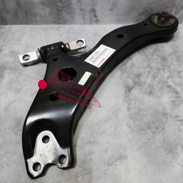 Jual LOWER ARM LOW AREM KANAN ATAU KIRI TOYOTA CAMRY ACV30 ACV40 2003 ...