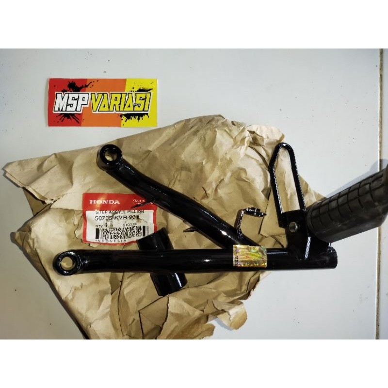 Jual 50705 KVB 900 Step Assy L Pillion Bracket Dudukan Pulstep KIRI ...