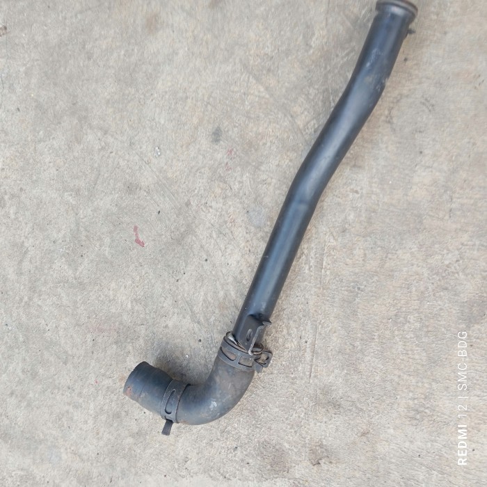 Jual Pipa bypass air radiator Hyundai Tucson gen 1 asli copotan ...