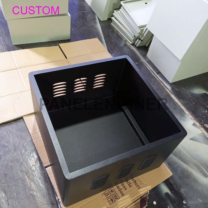 Jual BOX CUSTOM DESIGN 50x50x30 plat 1,2mm cat powder coating hitam ...