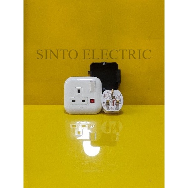 Jual Panasonic Stopkontak AC Set Inbowdus Wide Series White | Shopee ...