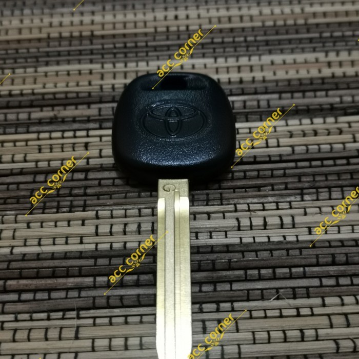 Jual MODIFIKASI MARKET kunci chip immobilizer kunci toyota fortuner ...