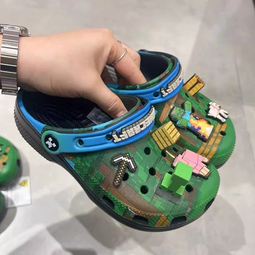 Jual Sandala Minecraft Elevated Junior Cross Original Snoopy Peanuts ...