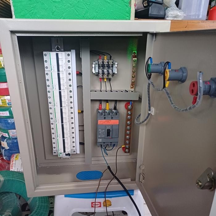 Jual Panel listrik 3p 50A Box 40x50 indoor new murah | Shopee Indonesia
