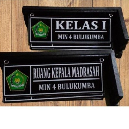 Jual papan nama ruang akrilik informasi costum + gantungan besi [ 1 ...