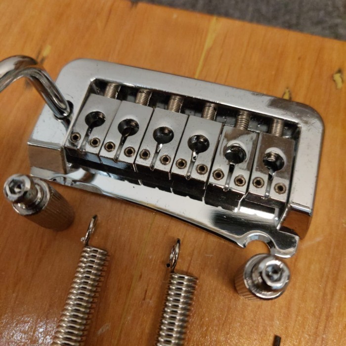 Jual Tremolo Gitar Semi Up Down 6 Senar / TREMOLO SEMI UP DOWN 6 STRING ...