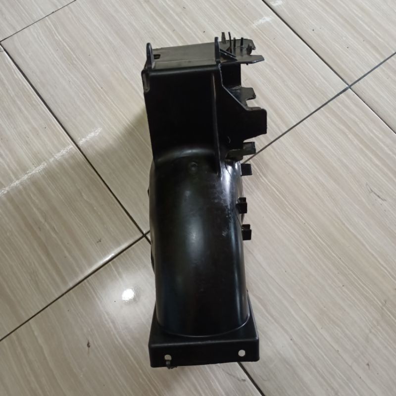 Jual Spakbor tengah wadah aki slebor kolong Yamaha FizR fizr Fiz r F1z ...