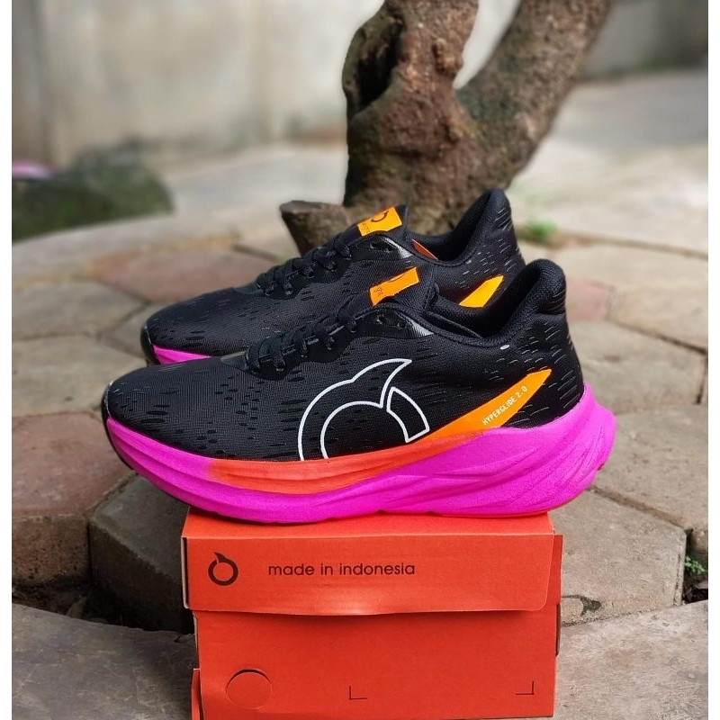 Jual Sepatu Running Ortus Hg 2.0 Fanta Black Sepatu Lari Pria & Wanita ...
