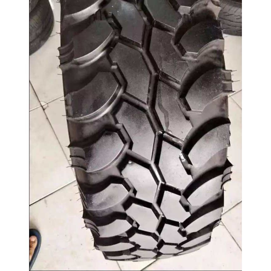 Jual Ban Mobil Second Ukuran 31/10 Ring 15 (Nazwa workshop) | Shopee ...