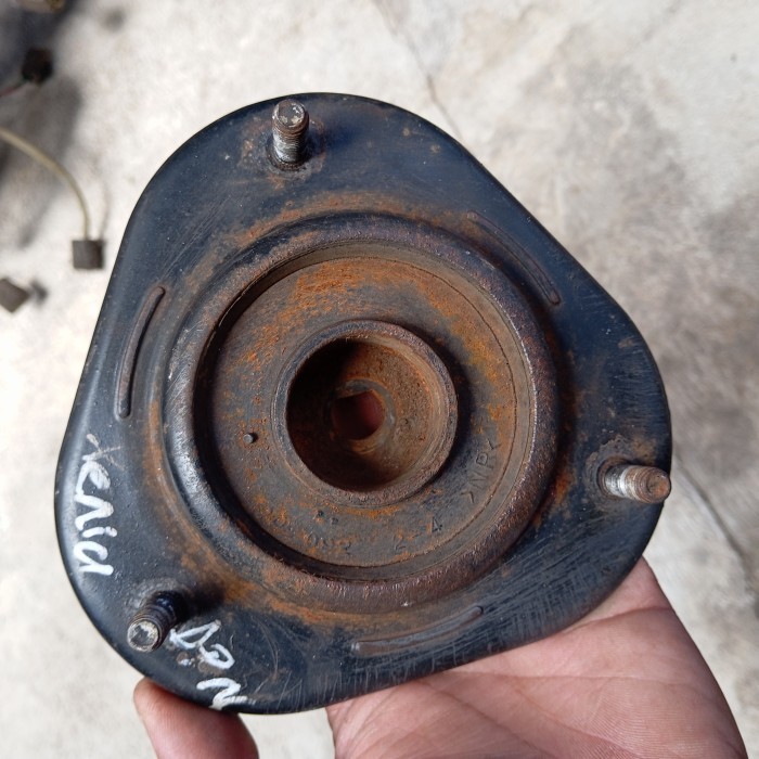 Jual Karet support shock breaker depan avanza xenia lama old | Shopee ...