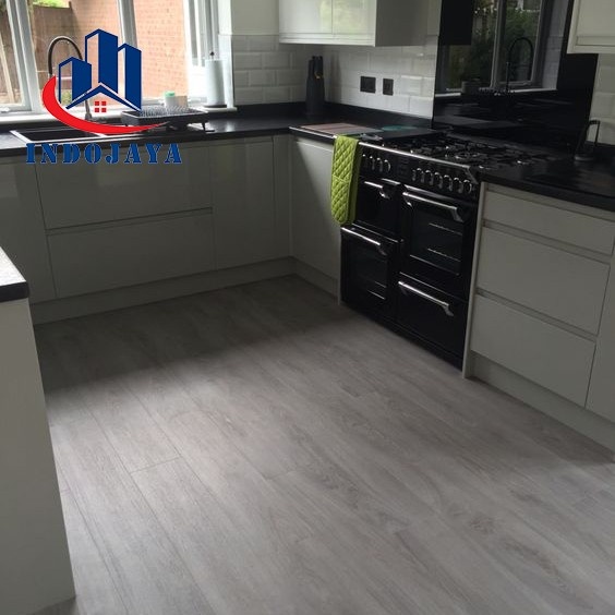 Jual granit 60x60 lantai motif kayu indogres hazel white PSBN | Shopee Indonesia